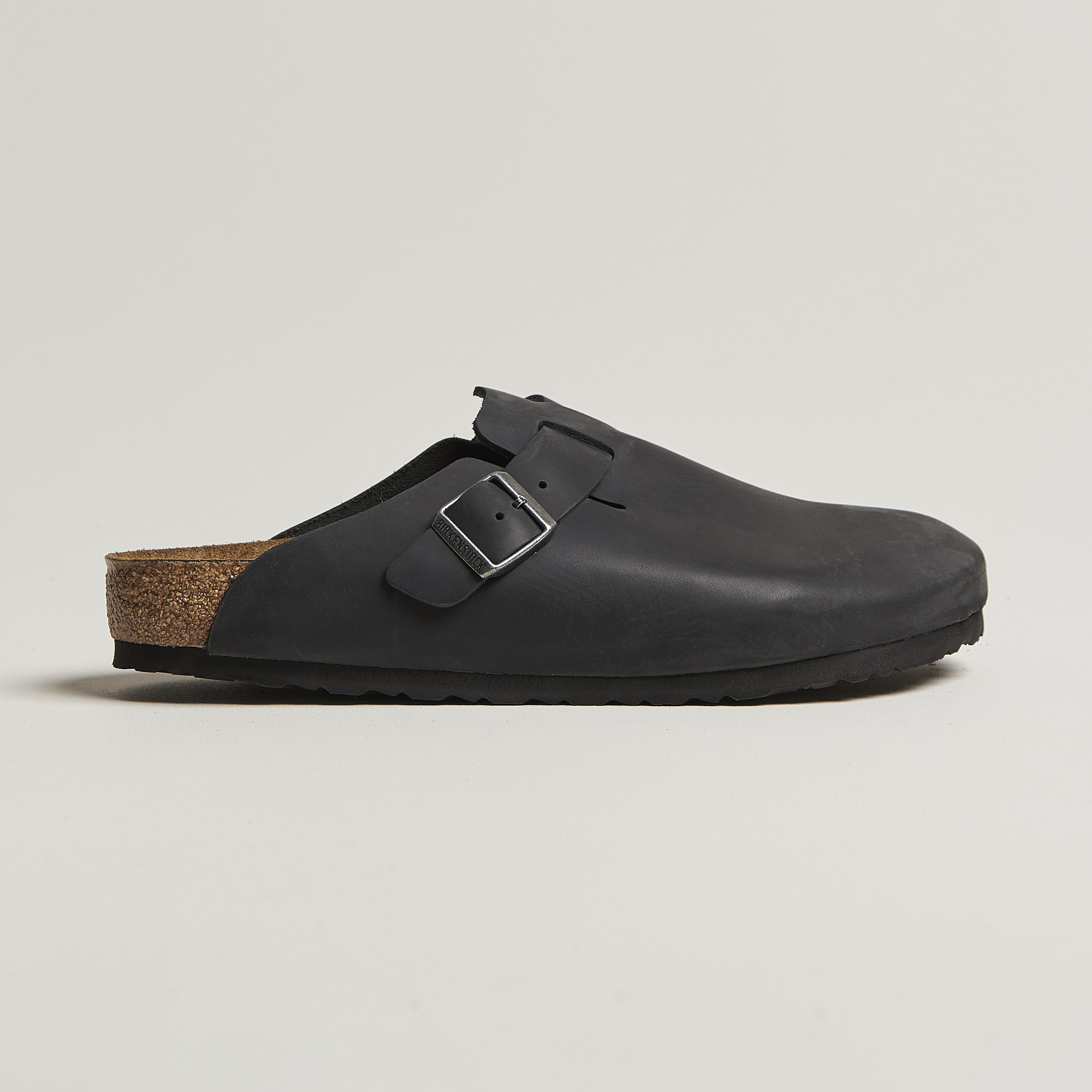 BIRKENSTOCK Boston Classic Footbed Black Oiled Leather osoitteesta CareOfCa