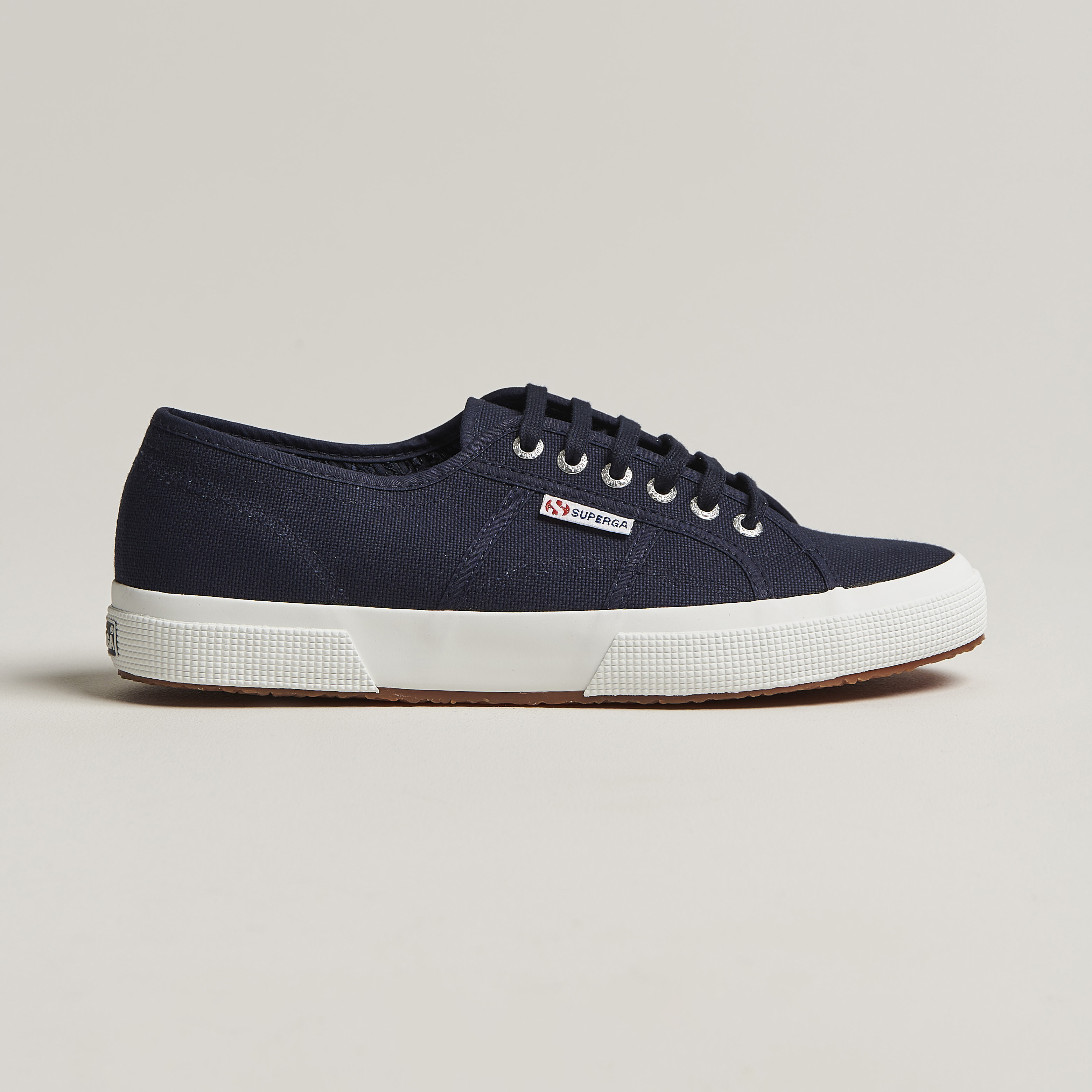 Superga Canvas Sneaker Navy osoitteesta CareOfCarl.fi