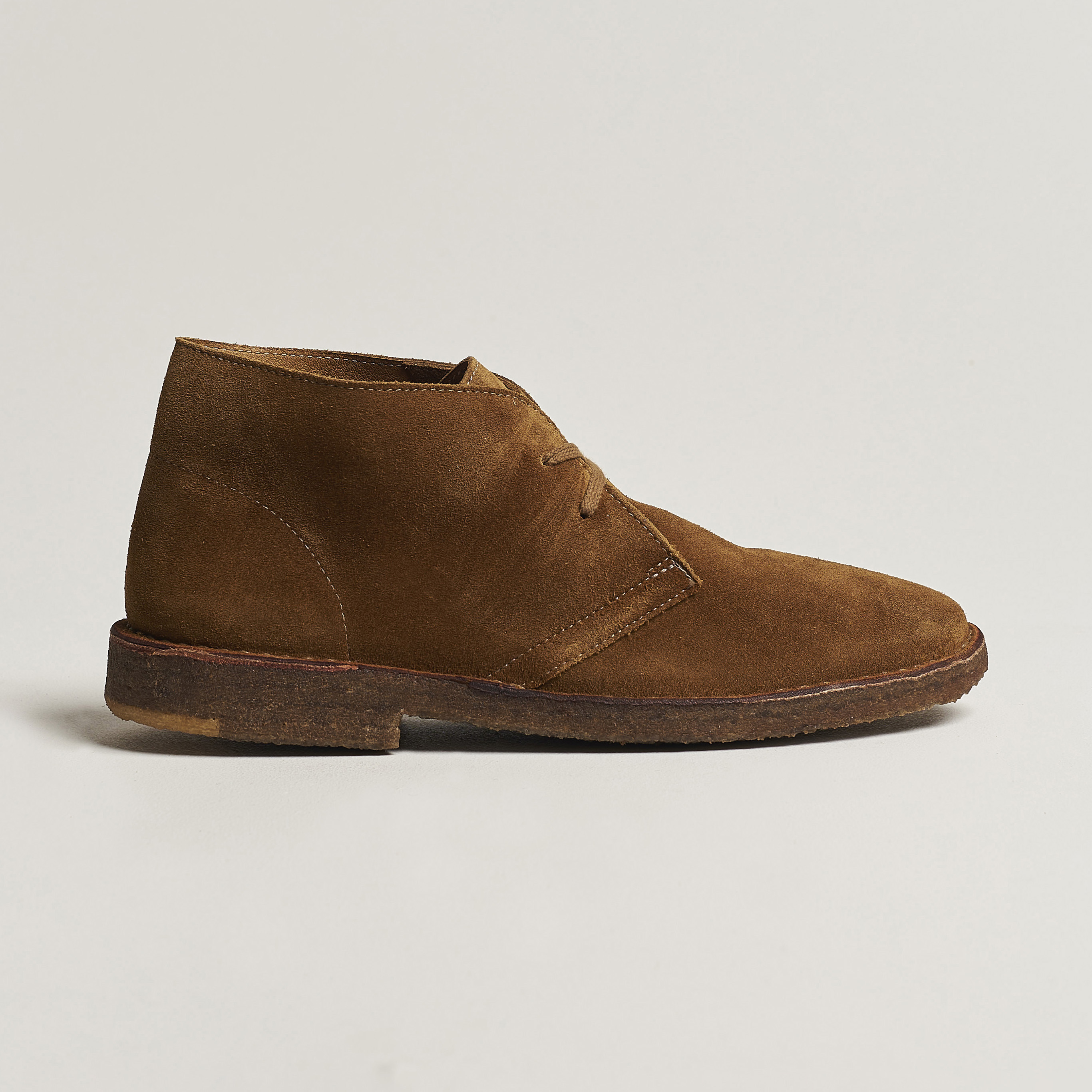 Astorflex Montflex Chukka Boots Whiskey Suede osoitteesta CareOfCarl.fi