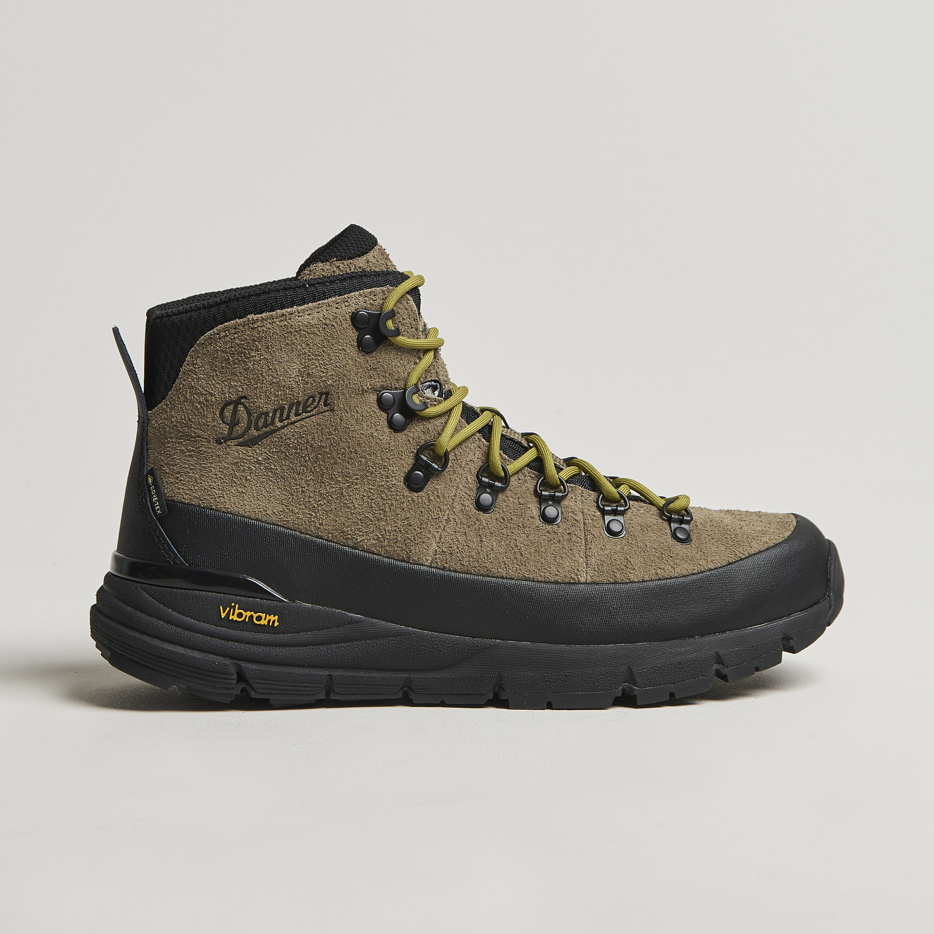 Danner Mountain 600 GTX Suede Trail Boot Olive osoitteesta CareOfCarl.fi