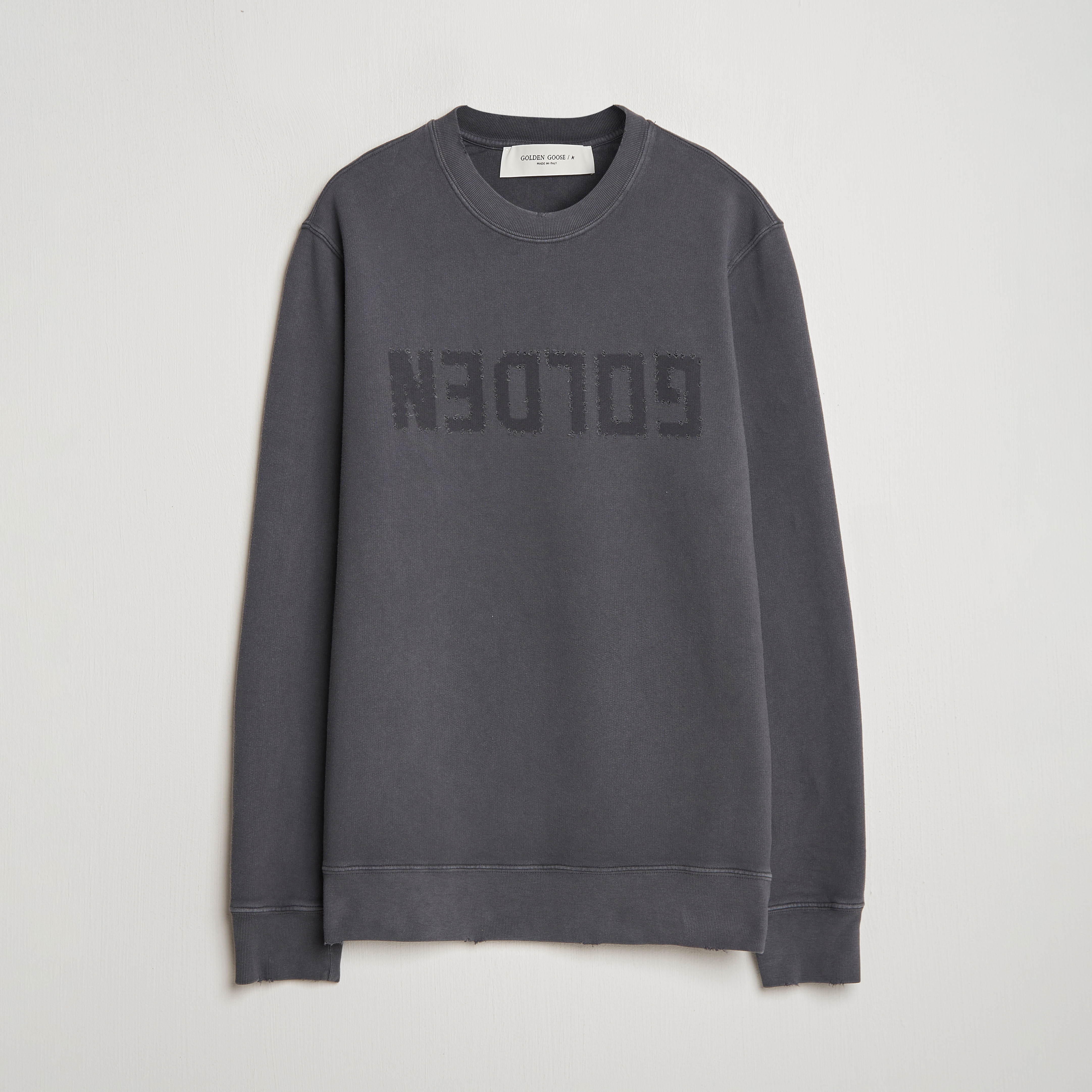 Golden Goose Distressed Logo Sweatshirt Anthracite osoitteesta CareOfCarl.f