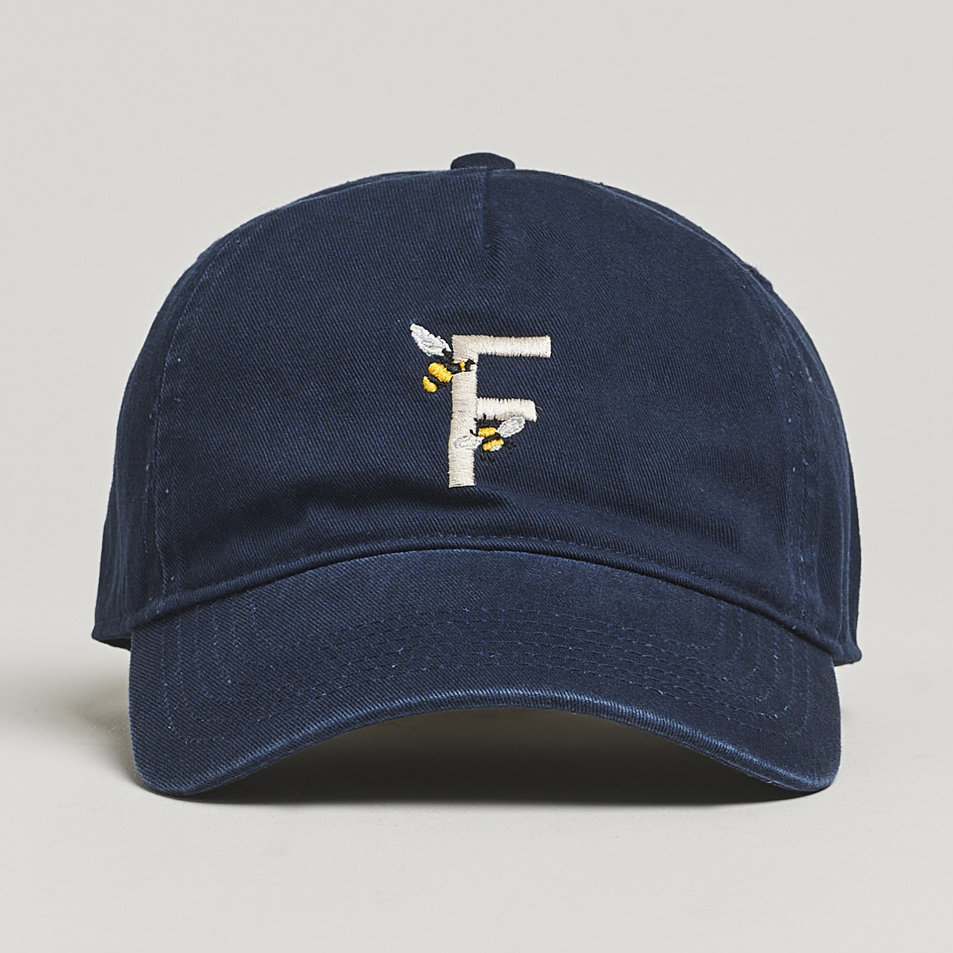 Forét Fauna Washed Cap Navy osoitteesta CareOfCarl.fi