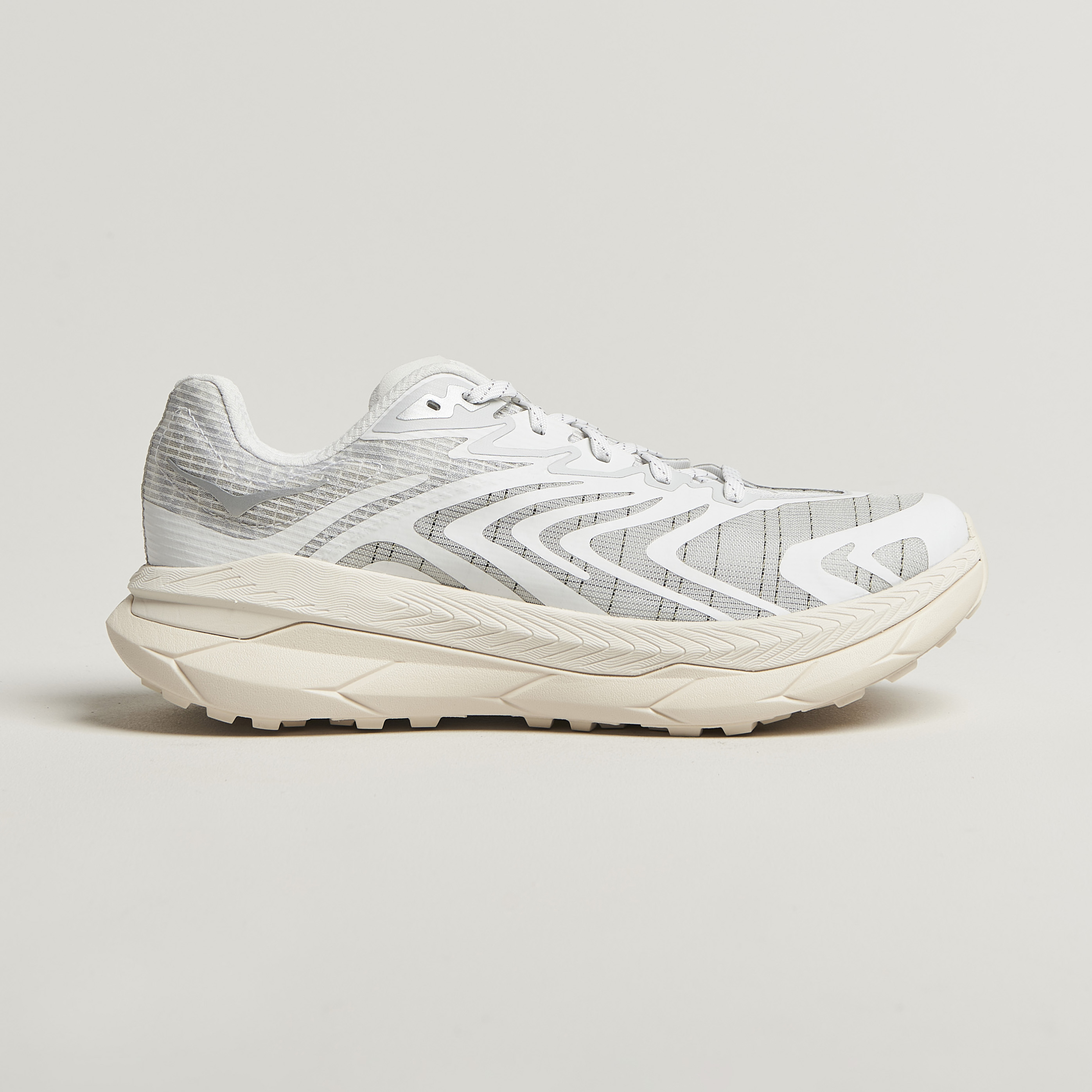 Hoka Tecton X 2 ST White osoitteesta CareOfCarl.fi