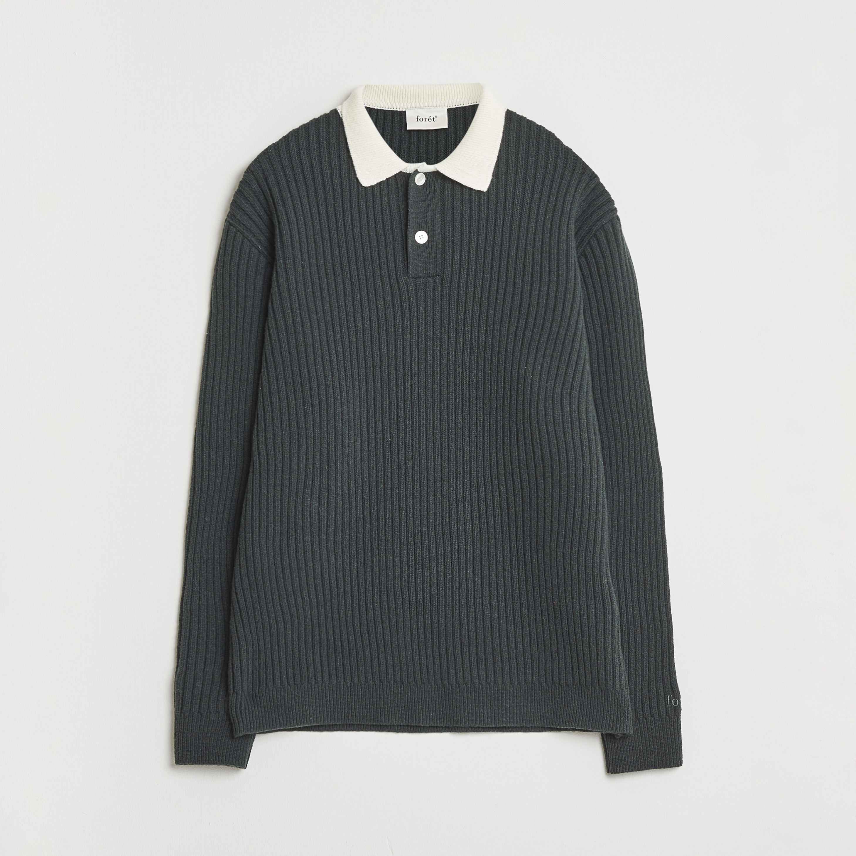 Forét Sow Rib Polo Knit Dark Green osoitteesta CareOfCarl.fi