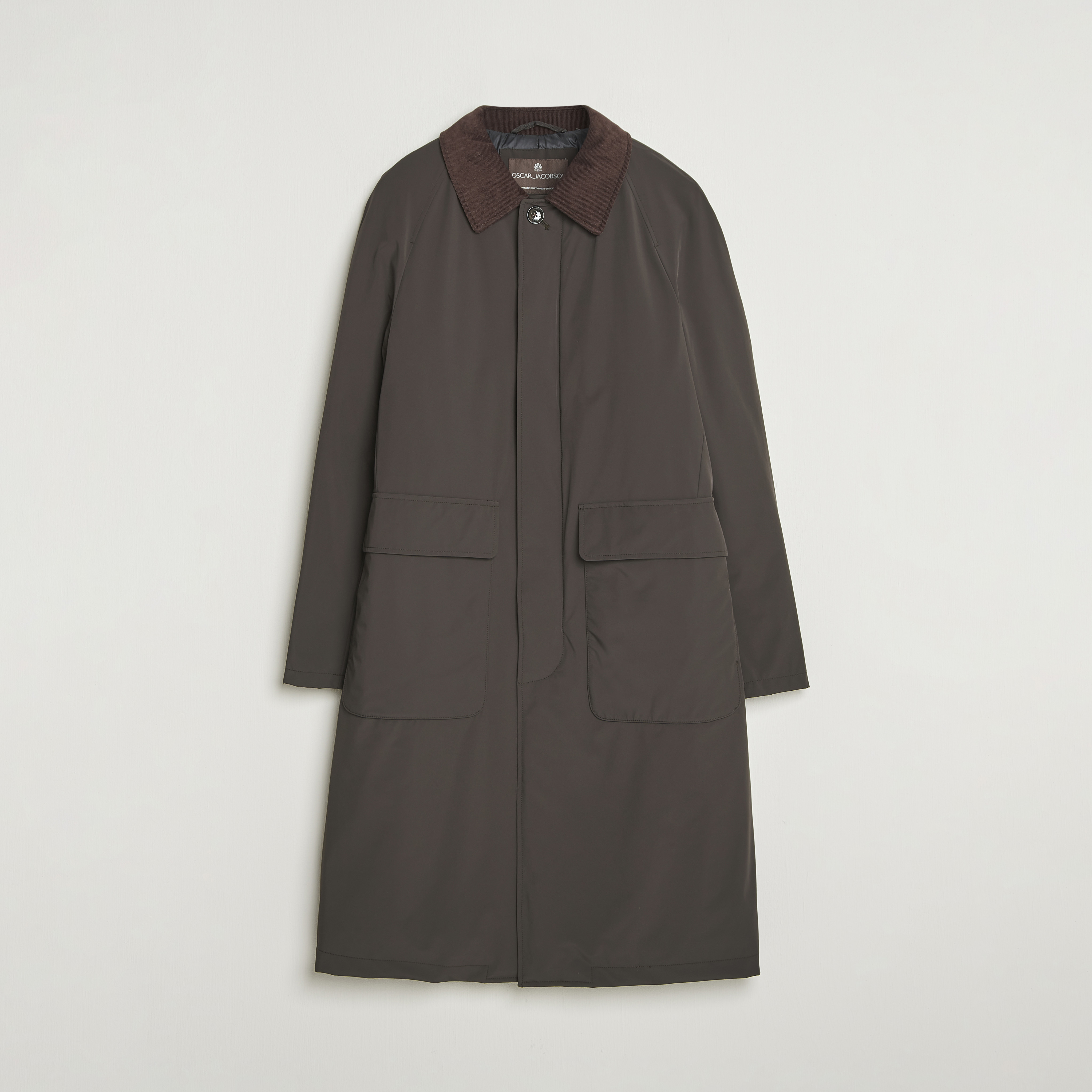 Oscar Jacobson Padded Raglan Nylon Coat Brown osoitteesta CareOfCarl.fi