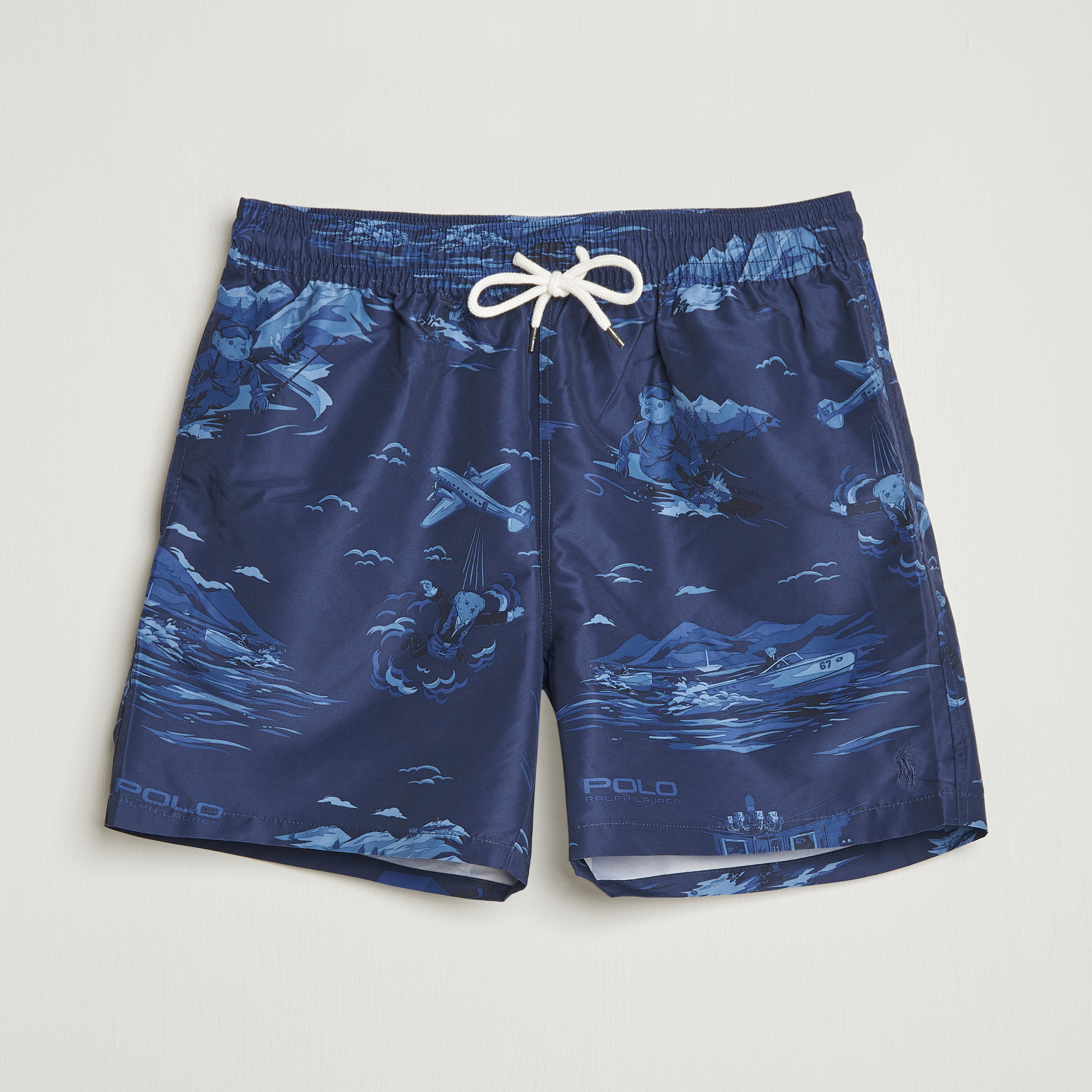Polo Ralph Lauren Traveler Printed Mid Trunk Spy Bear osoitteesta CareOfCar