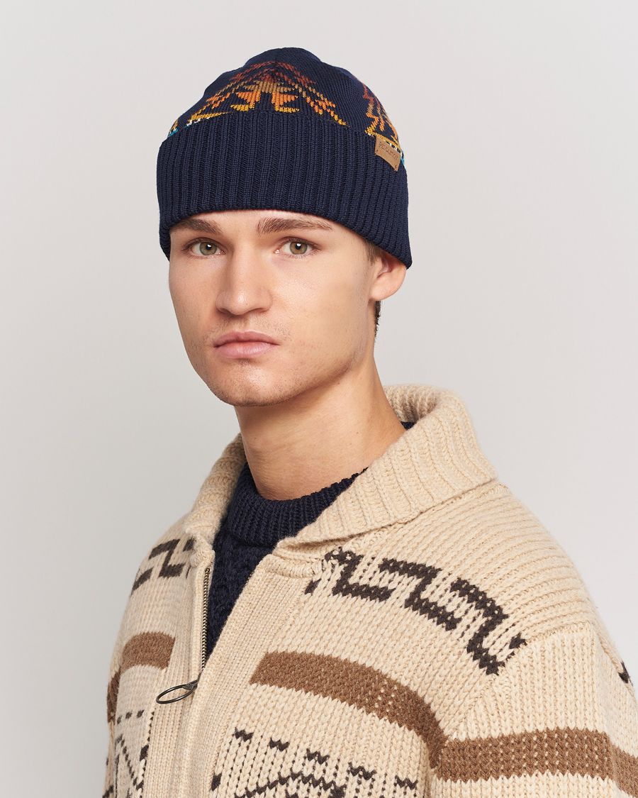 Pendleton Knit Cap Trapper Peak Navy osoitteesta CareOfCarl.fi